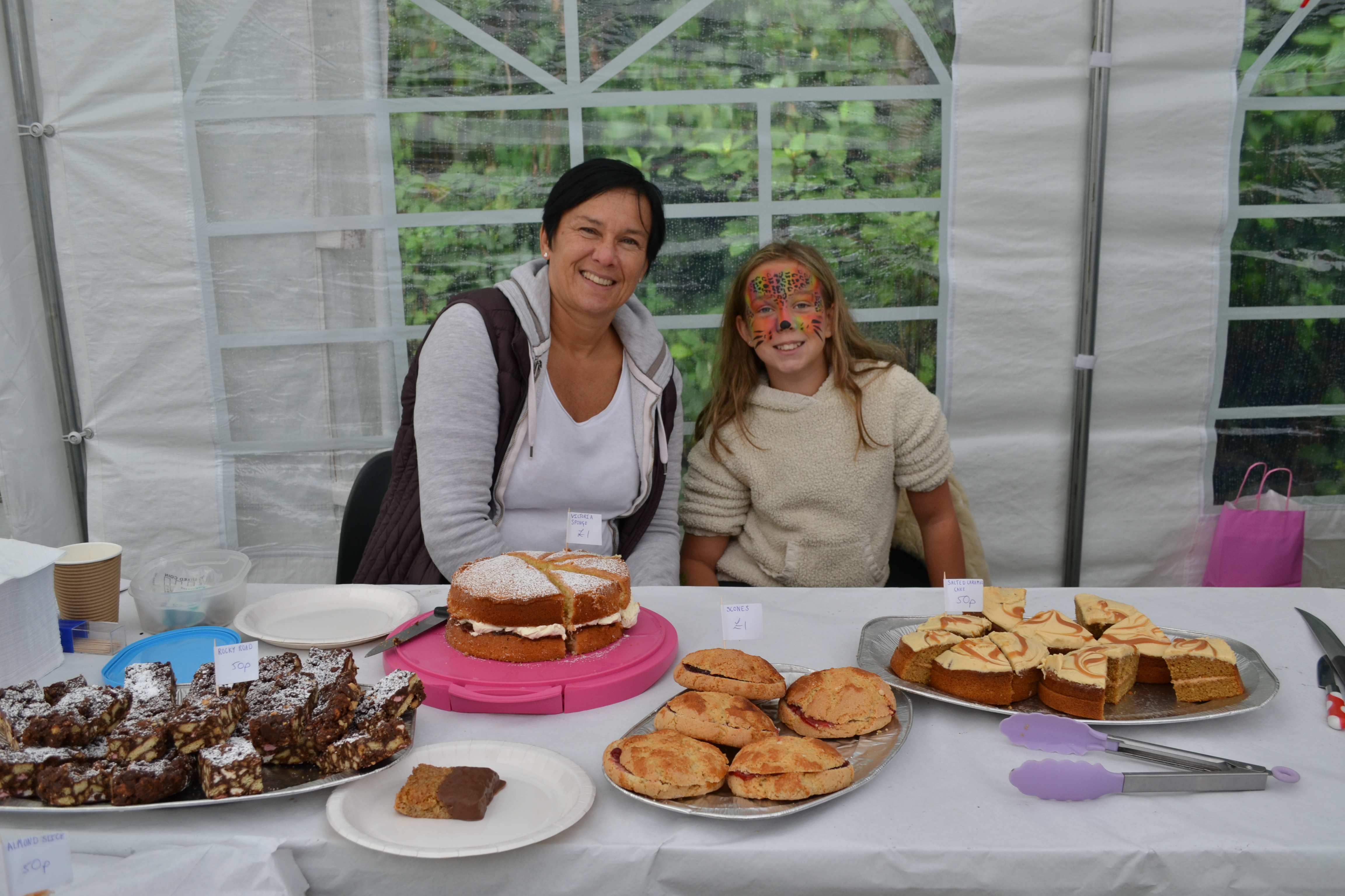 Fun for all as Grotton Gala steams into town – Saddleworth Independent