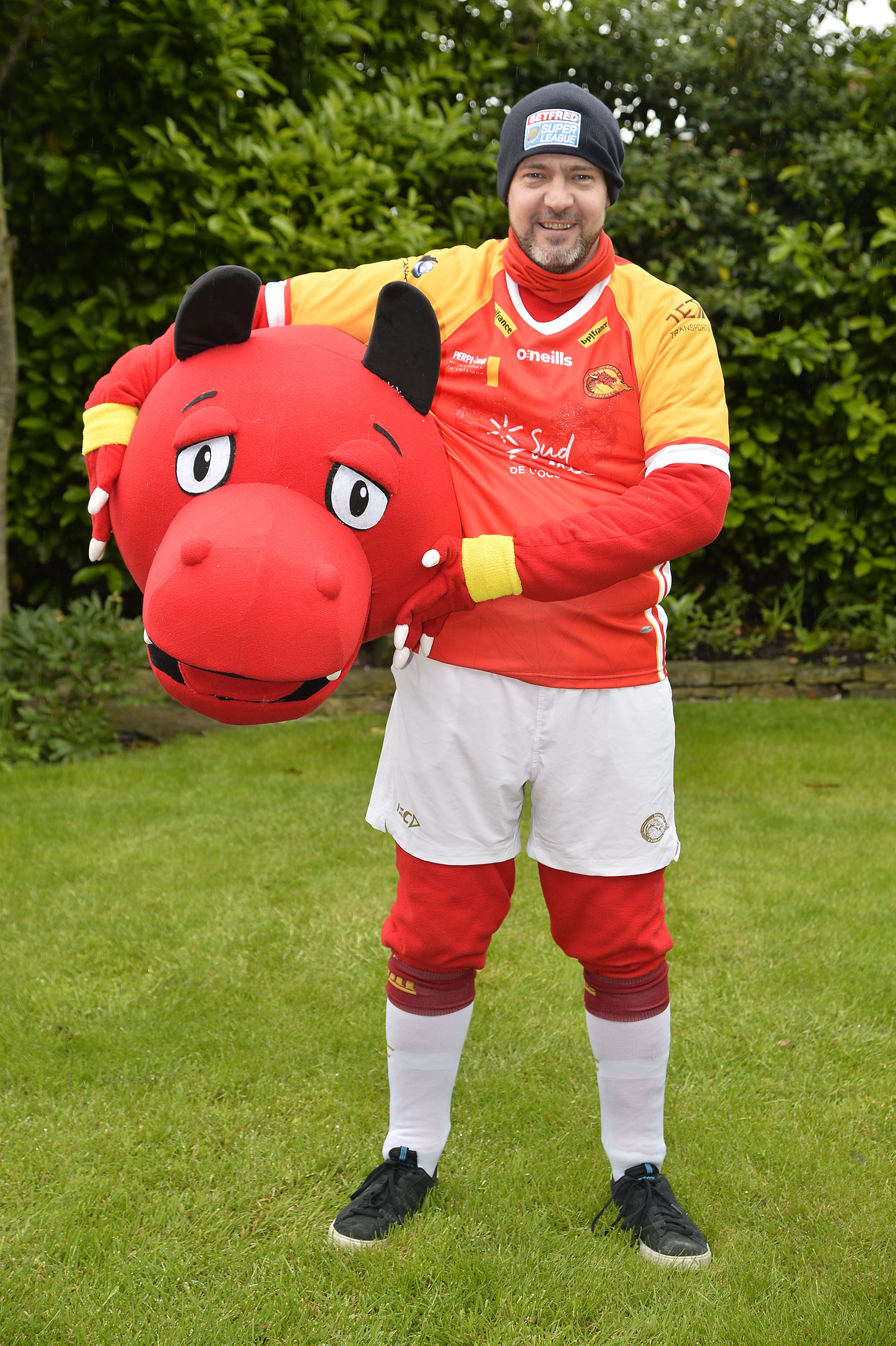 Cat’s the way to do it! Super fan Chris becomes rugby league club ...