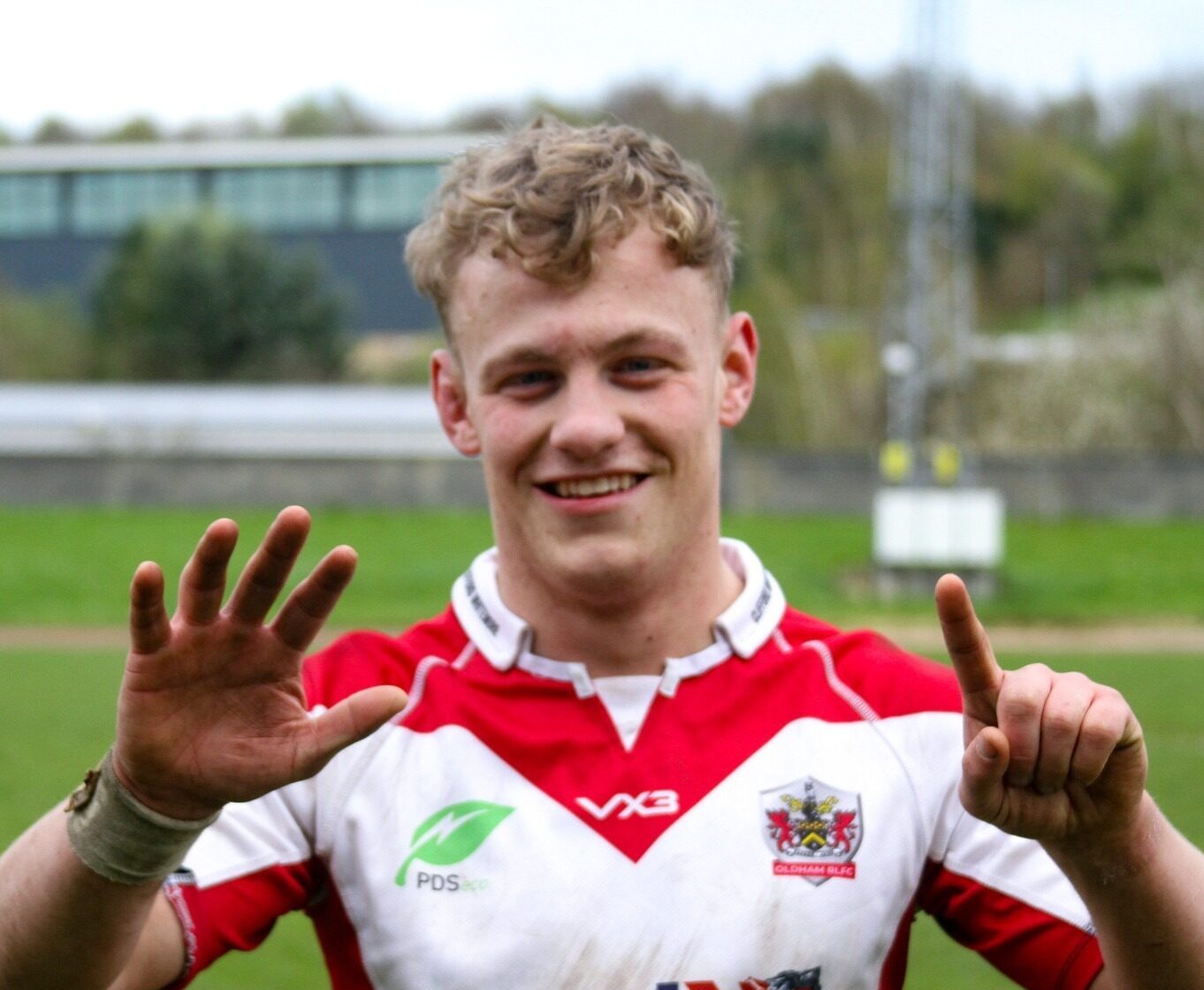 Tyrer threatens record in statement Oldham win - Saddleworth Independent