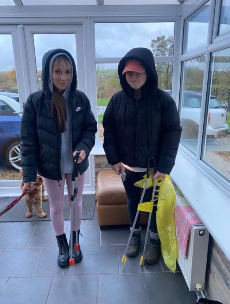 The dedicated group keeping Denshaw free of litter - Saddleworth ...