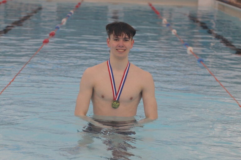 Teenage swimmer Lucas makes a splash with new records - Saddleworth ...