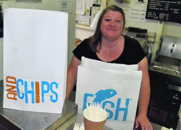 Chippy makes stand to reduce plastic waste - Saddleworth Independent