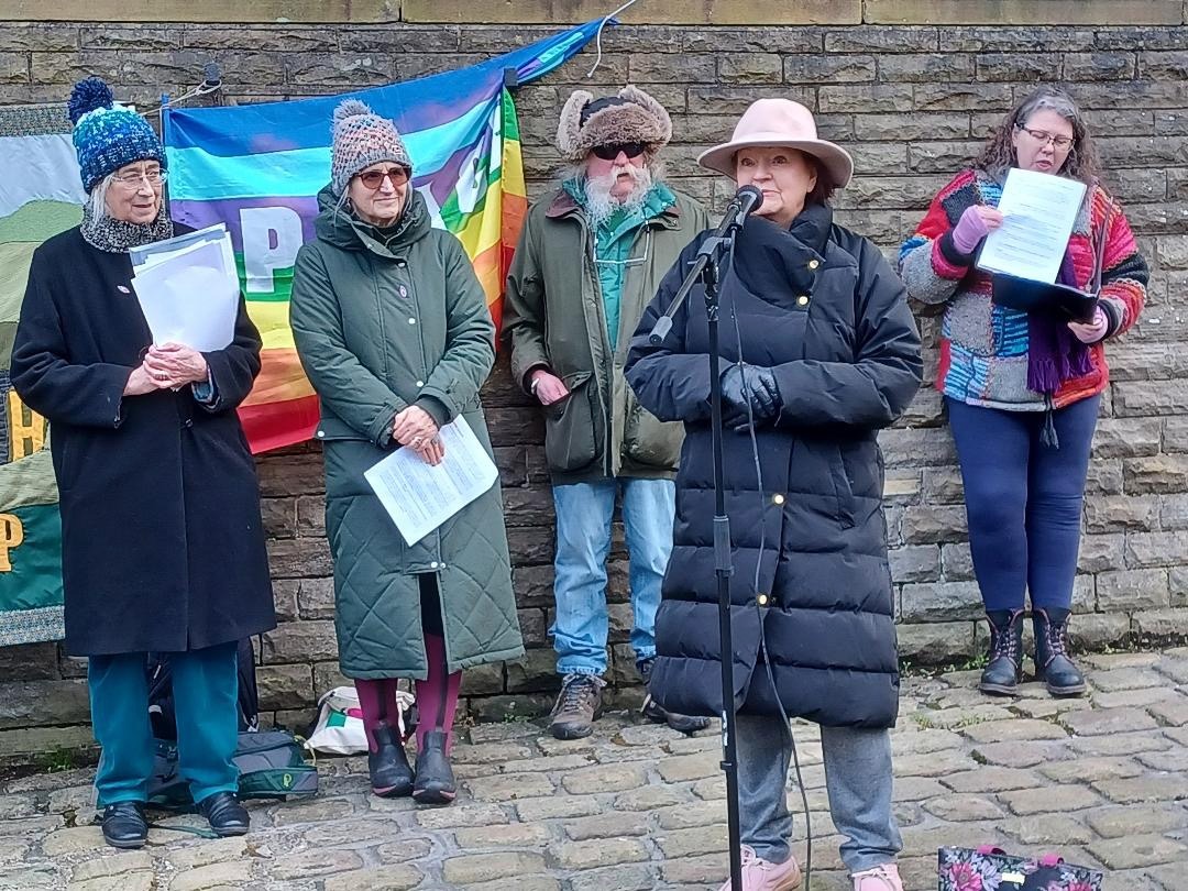 Saddleworth recognises Holocaust Memorial Day - Saddleworth Independent