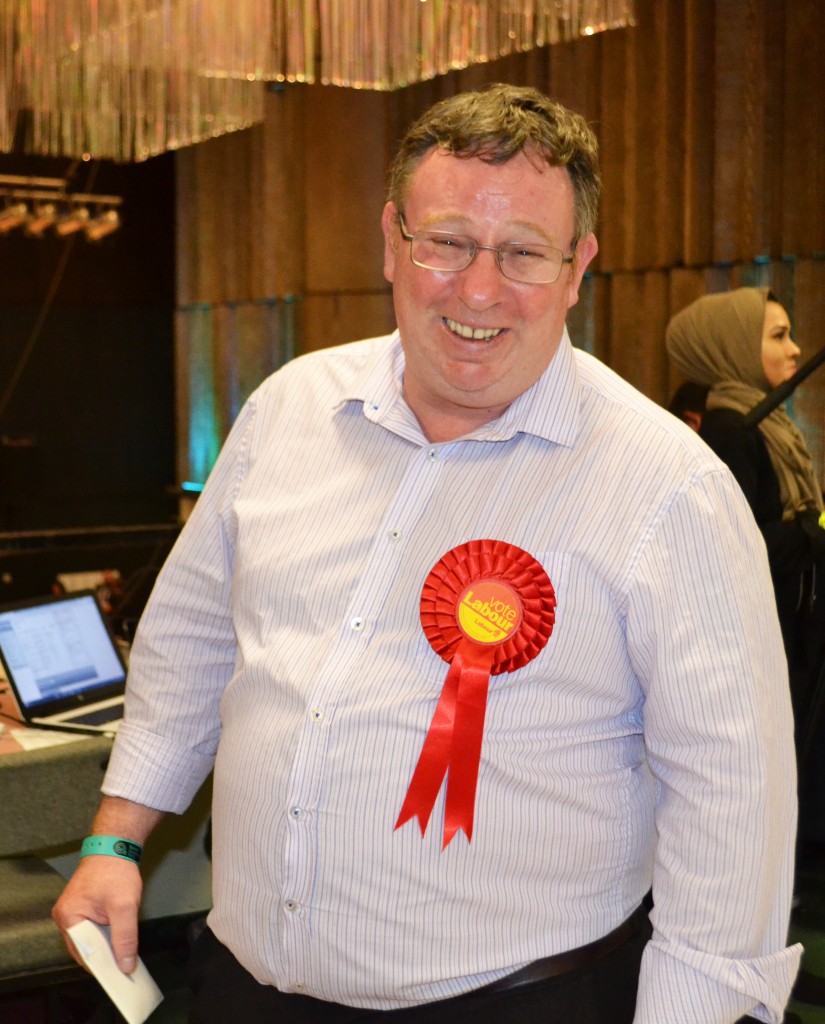 Seats shared in Saddleworth in Oldham Council borough elections ...